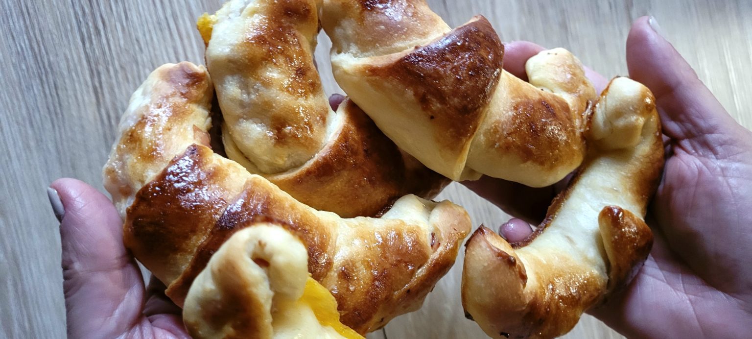 Cachitos de jamón al estilo venezolano - Las Recetas de Tere