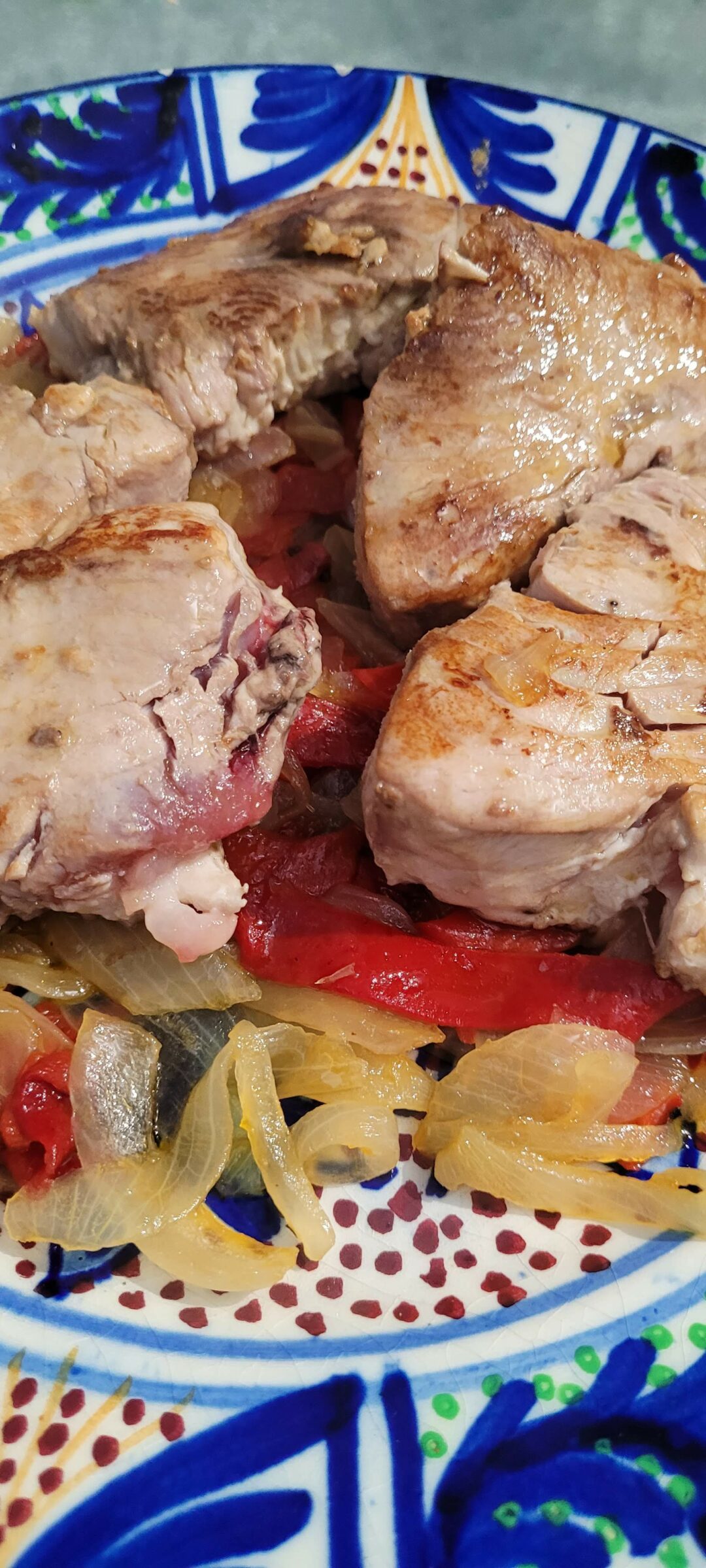 Sabrosa receta de bonito con cebolla y pimiento