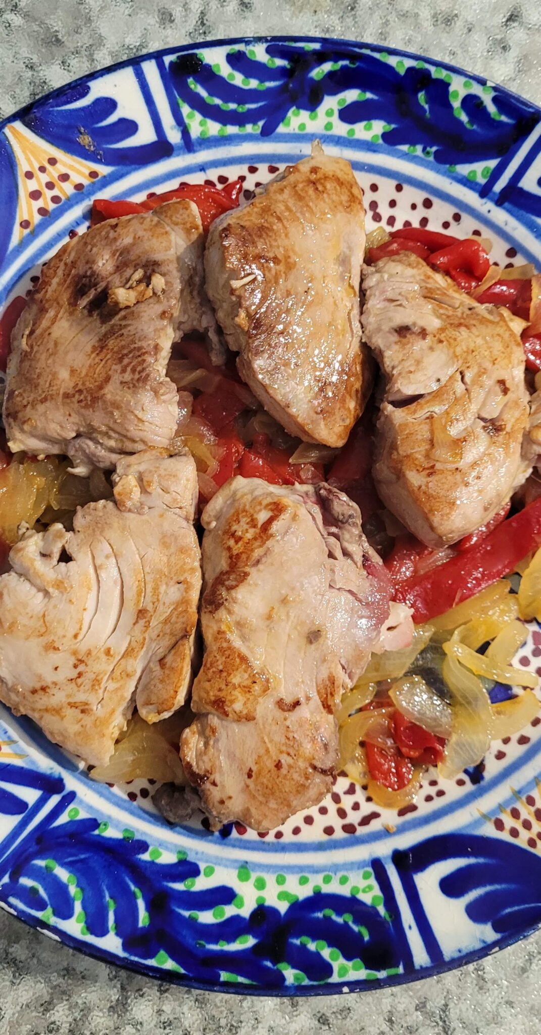 Sabrosa receta de bonito con cebolla y pimiento