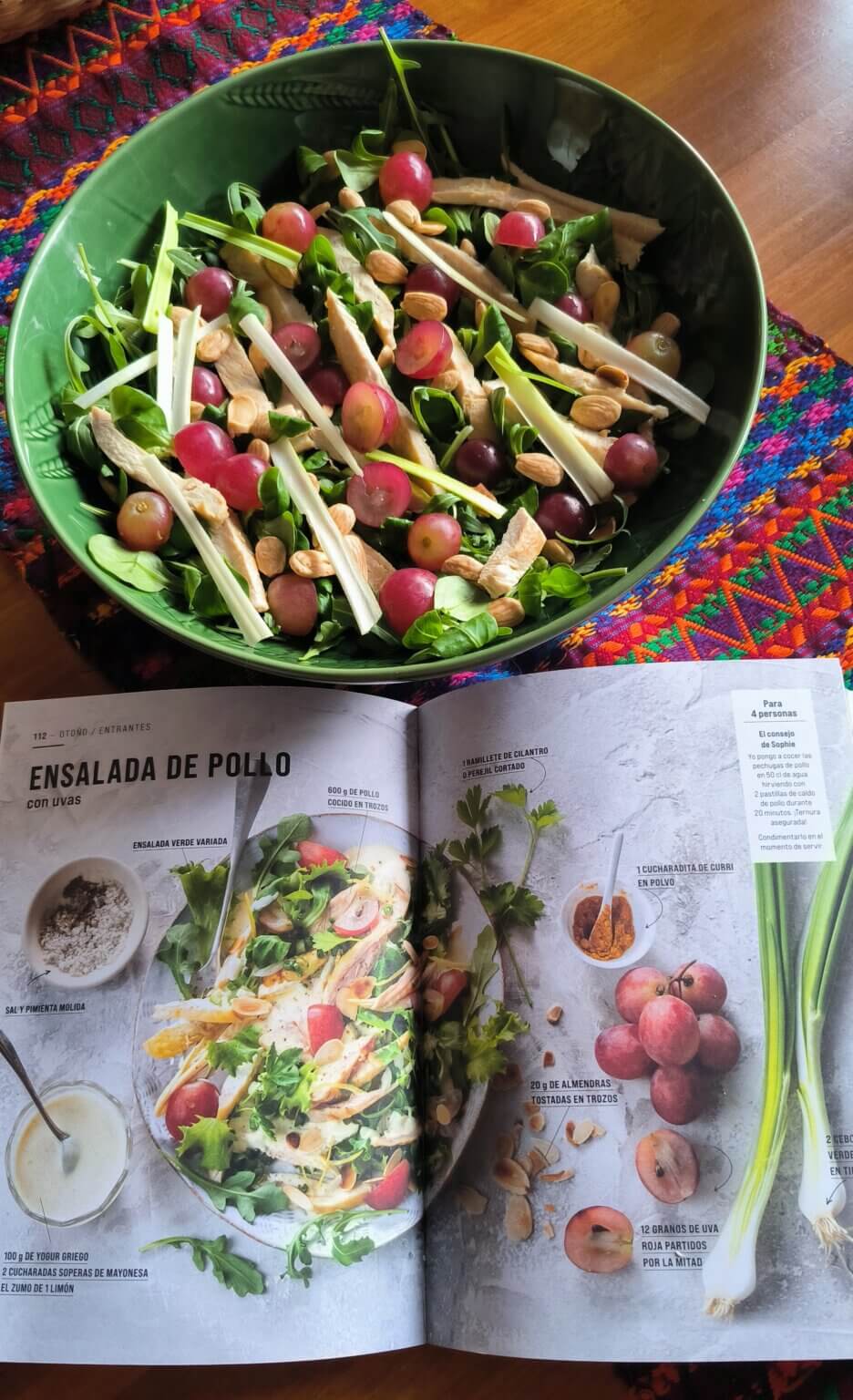 Descubre cómo hacer ensalada de pollo con uvas y almendras